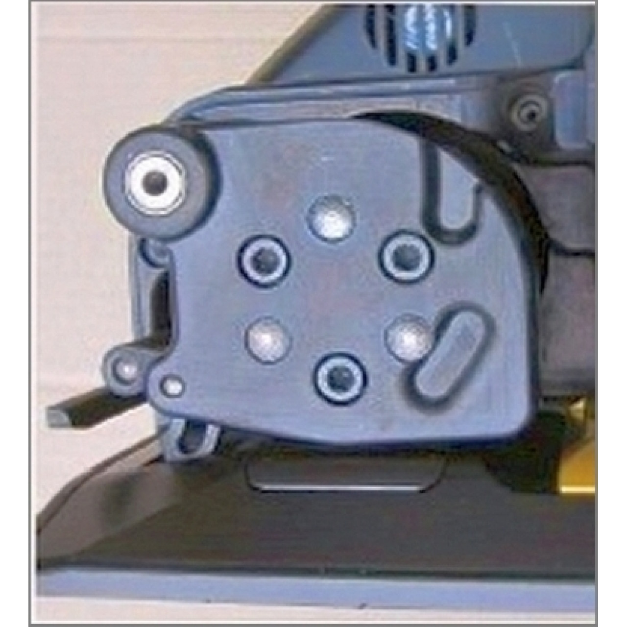 Fromm P328 battery powered tool for plastic strapping